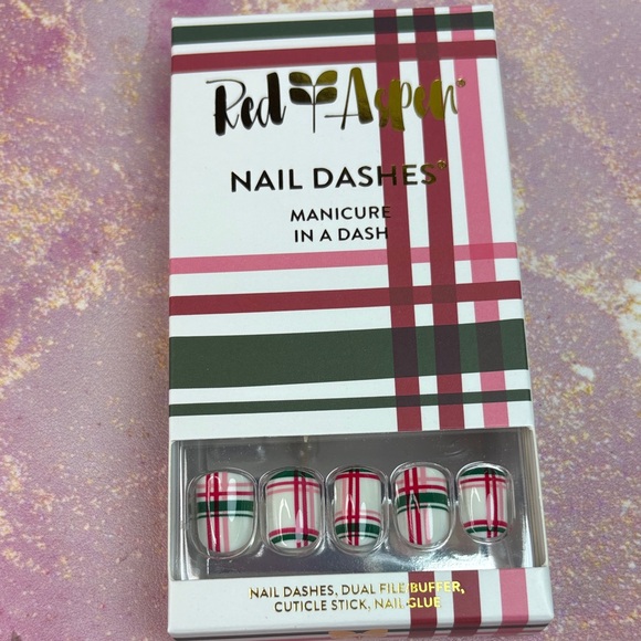 Red Aspen | Makeup | Red Aspen Plaid Nail Dashes Retro Ria | Poshmark